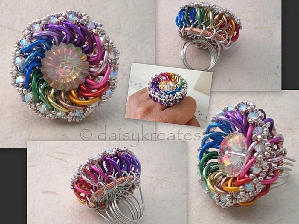 Dancing Rainbow Cocktail Finger Ring | DaisyKreates